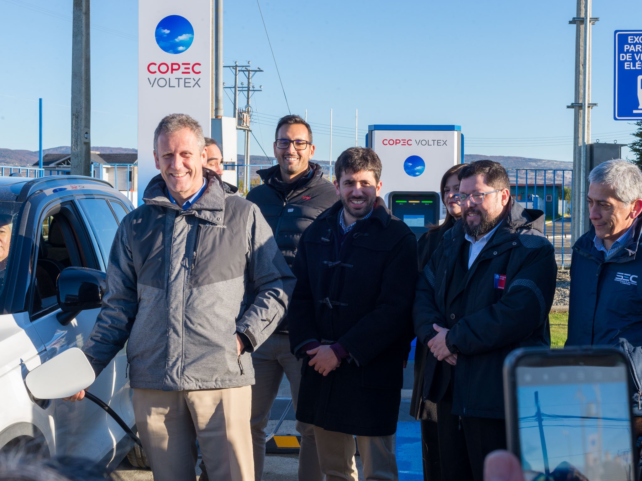 Inauguran el cargador rápido para vehículos eléctricos más austral del ...